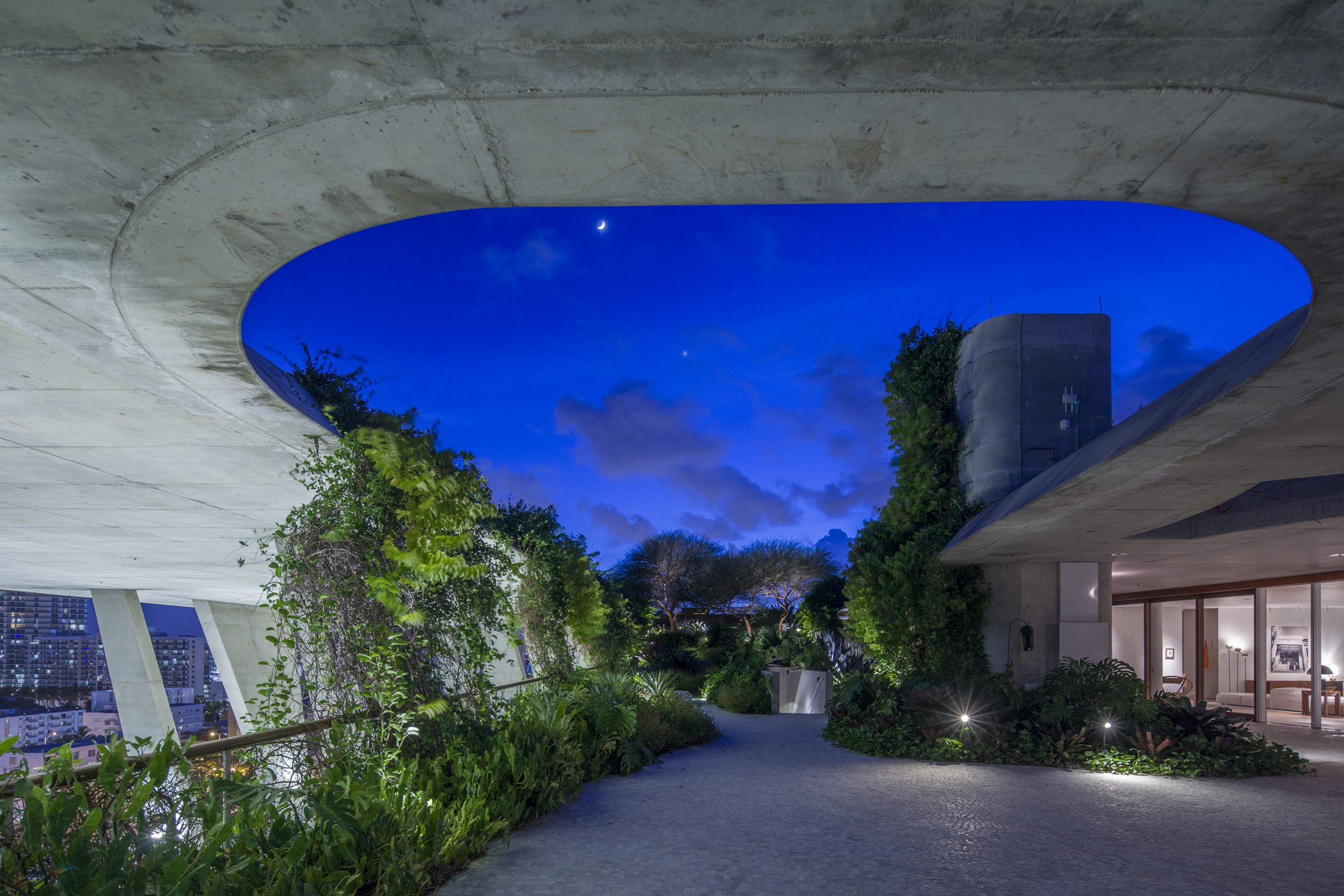 Sky Garden | Raymond Jungles, Inc.